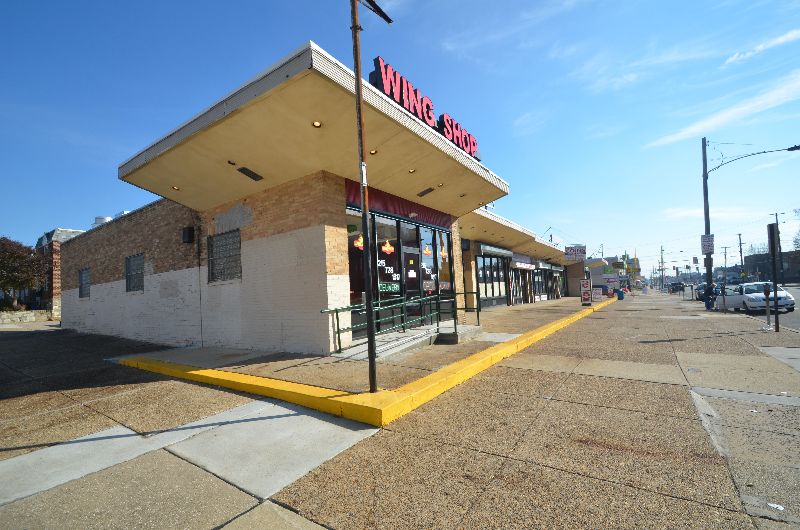 Attention Turns to Mid-Century Storefronts | Eichler Network