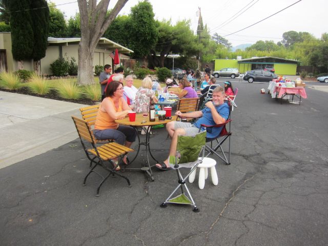 Celebration Keeps Neighborhood Spirit Alive | Eichler Network